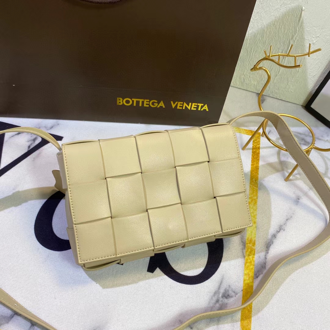 bottega veneta專櫃|bottega veneta官網中文版|bottega veneta編織包|bottega veneta 手 ...