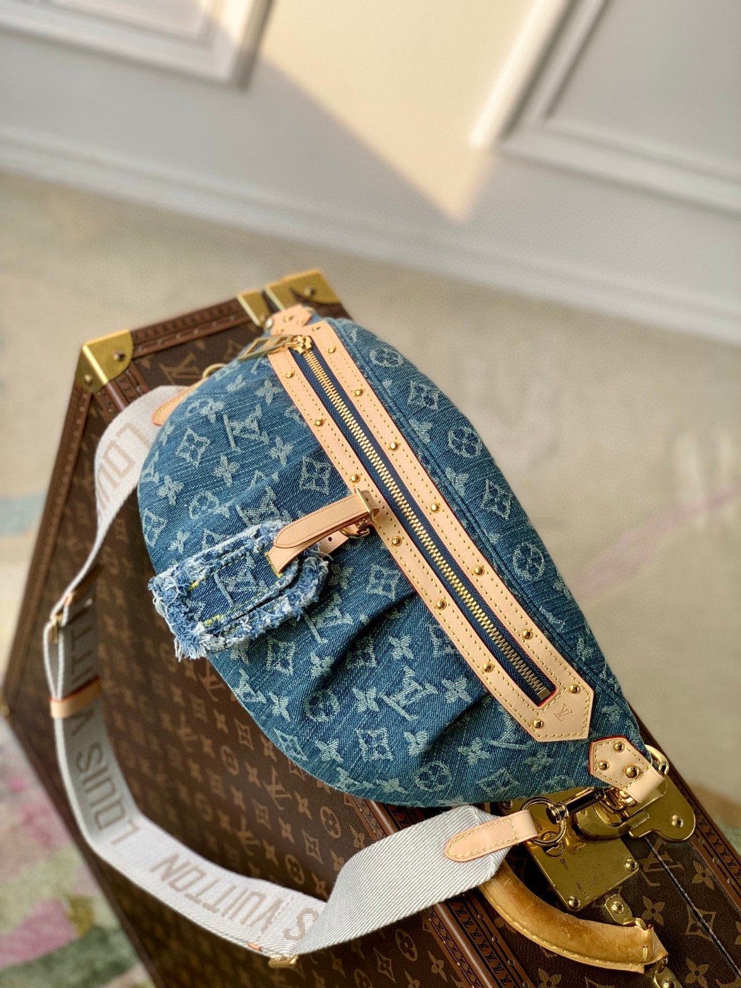 ID.196041|Bag-M46837-bl-L|LV 正品款High Rise 不要錯過