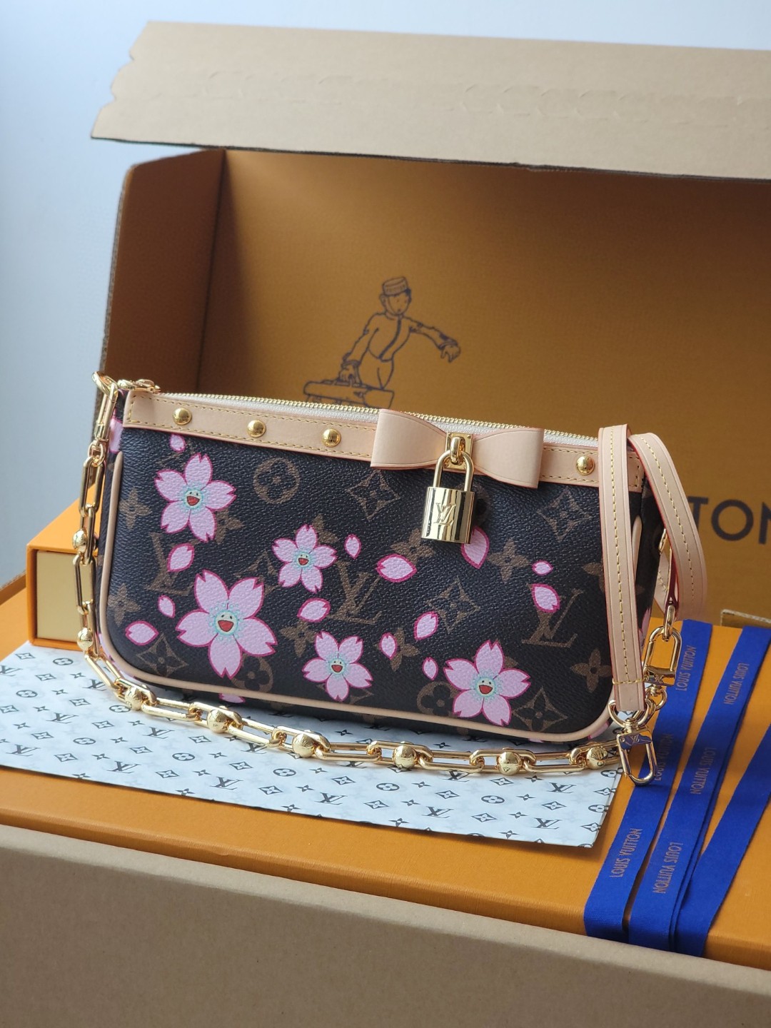 lv三聯包包|lv長夾|lv皮帶|lv圍巾|lv零錢包-盡在名牌姊線上購物網